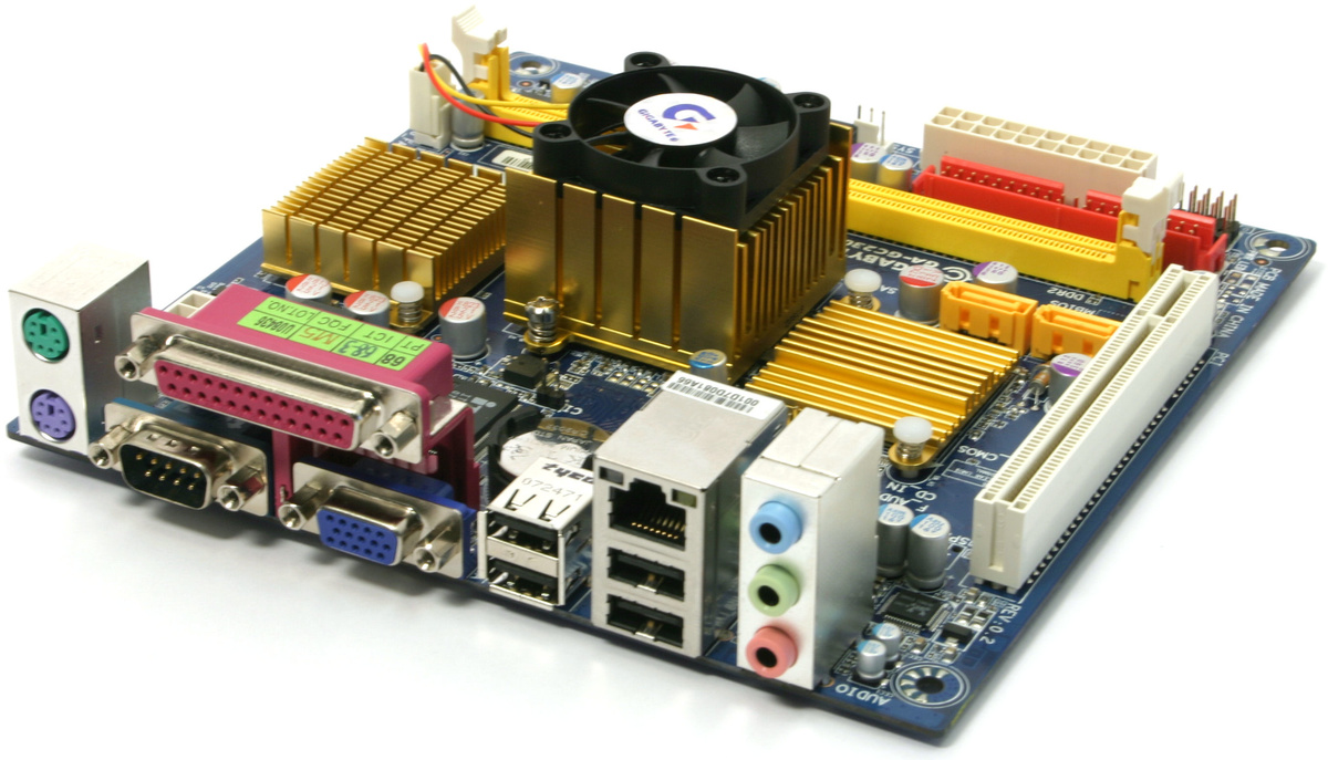 Zuinige Mini-ITX bordjes - Gigabyte GA-GC230D - Hardware Info