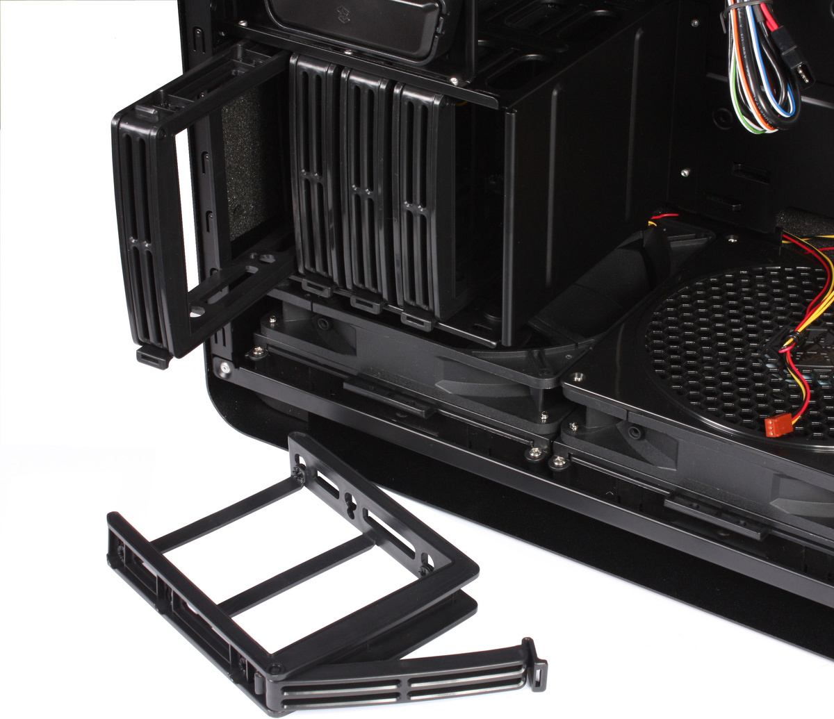 Test: Silverstone Fortress FT02 - Harde schijven - Hardware Info