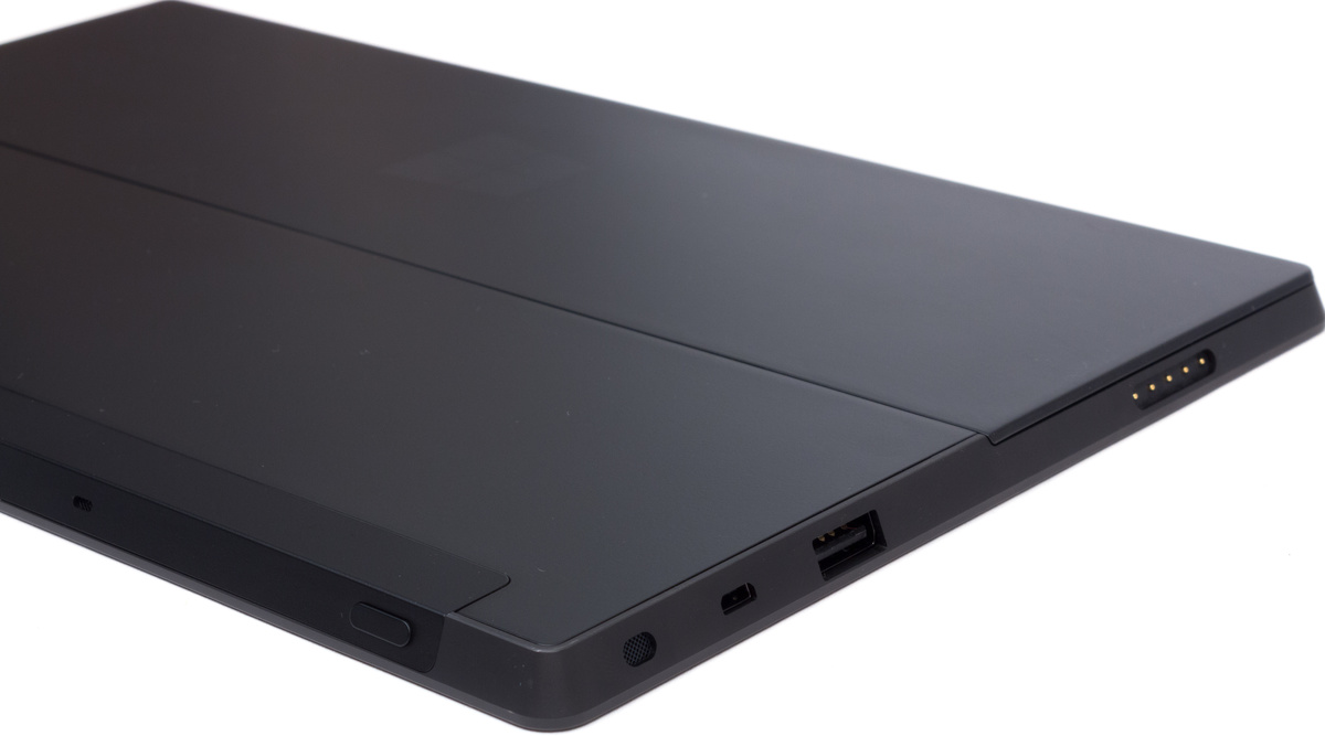 Microsoft Surface RT review: de eerste Microsoft tablet - Aansluitingen ...