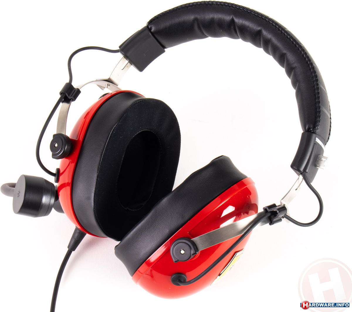 Thrustmaster T.Racing Scuderia Ferrari Edition review: maakt deze ...